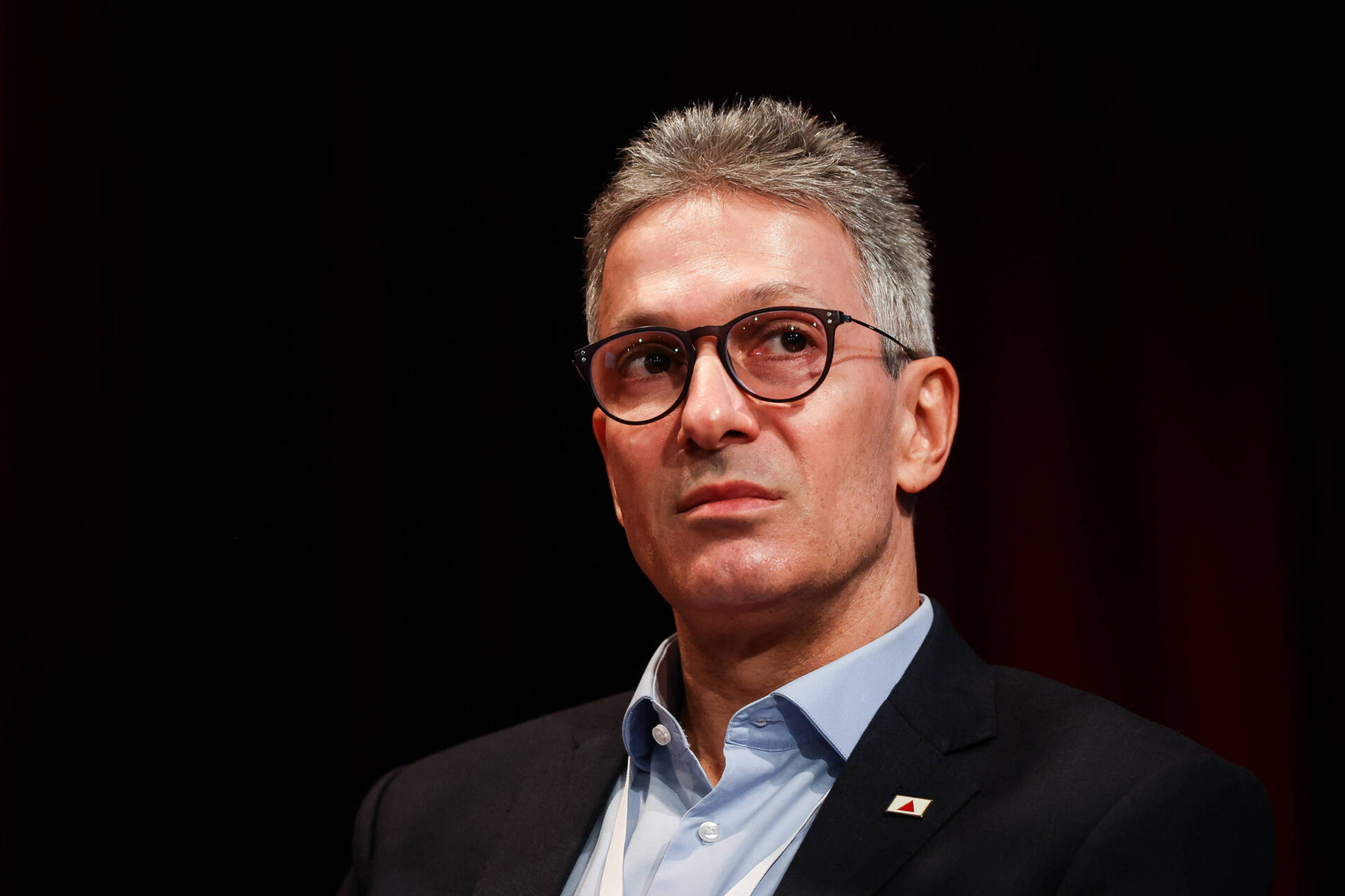 Zema não decola, fica com apenas 3% e é desconhecido pela maioria ...